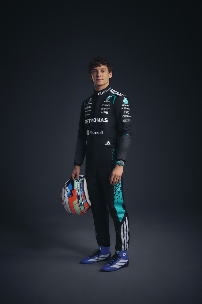 Mercedes F1, la livrea della monoposto di Antonelli e Russell per il Mondiale 2026