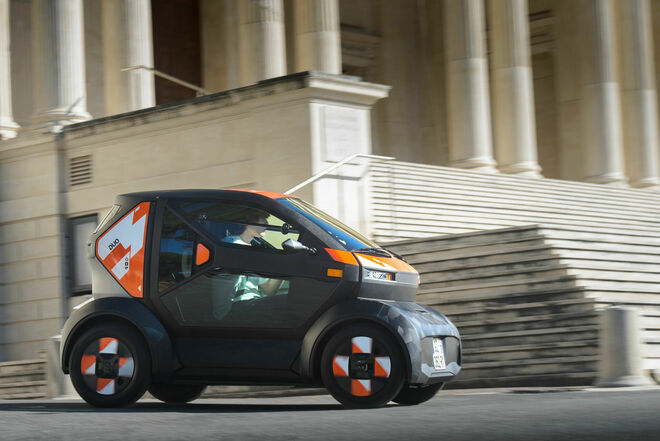 Mobilize Duo, la microcar elettrica del Gruppo Renault debutta a Roma