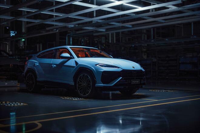 Lamborghini Urus SE, l'ibrida plug-in da 800 cv