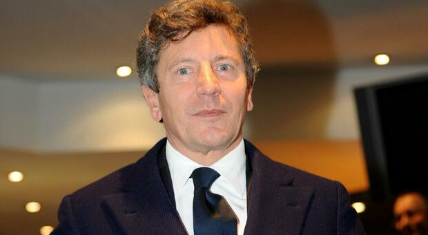 Ezio Simonelli è il nuovo presidente: eletto con 14 voti. Chi è l'ex ...