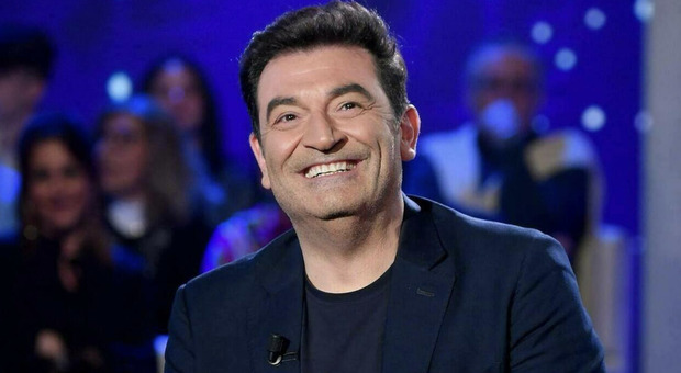 Max Giusti: «Papà mi ha abbracciato per la prima volta a 50 anni ...