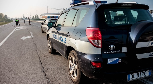 Rubata la cassetta delle offerte per l’Advar dal bar davanti alla ...