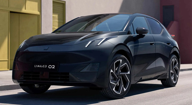 Lynk & Co 02, il model year della crossover coupè elettrica alza l ...