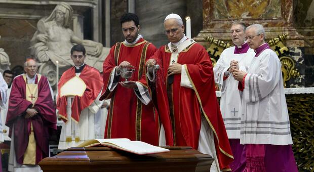 Papa Leone ai funerali del cardinale Camillo Ruini: «Pastore saggio e ...