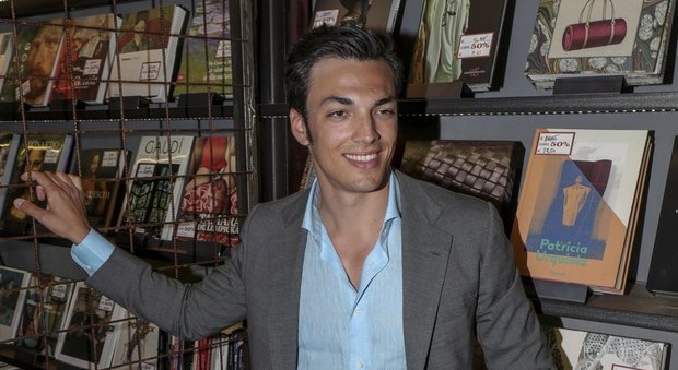 Roma, Lorenzo Fabris e il bello della scrittura