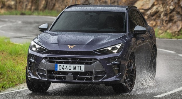 Cupra Terramar, il Suv sportivo che combina stile ed efficienza ...