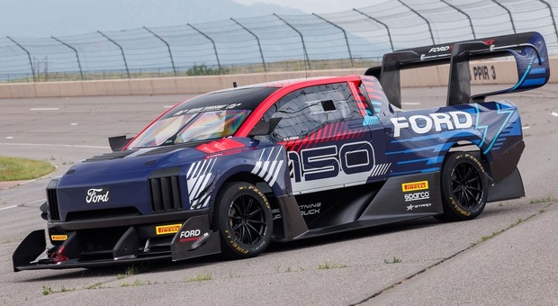 Ford tenta il record alla Pikes Peak con F-150 Lightning SuperTruck. Il ...