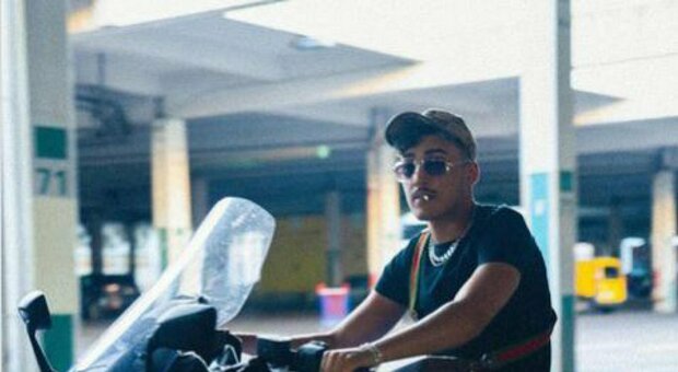 Milano, resta in carcere il rapper Simba La Rue. Il giudice non crede ...