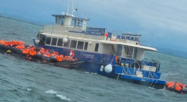 Nave Audace, il panico a bordo negli occhi di un passeggero: «È stato ...