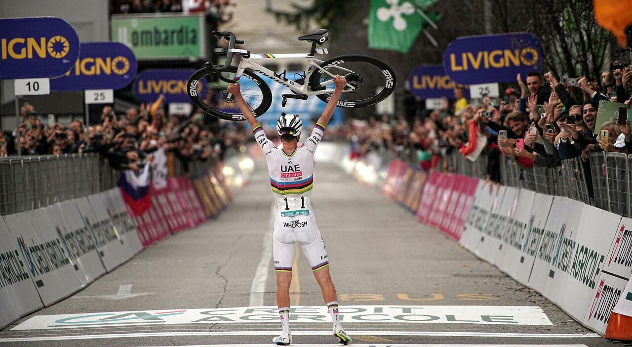Tadej Pogacar entre dans l'histoire du cyclisme avec une quatrième victoire au Lombardia