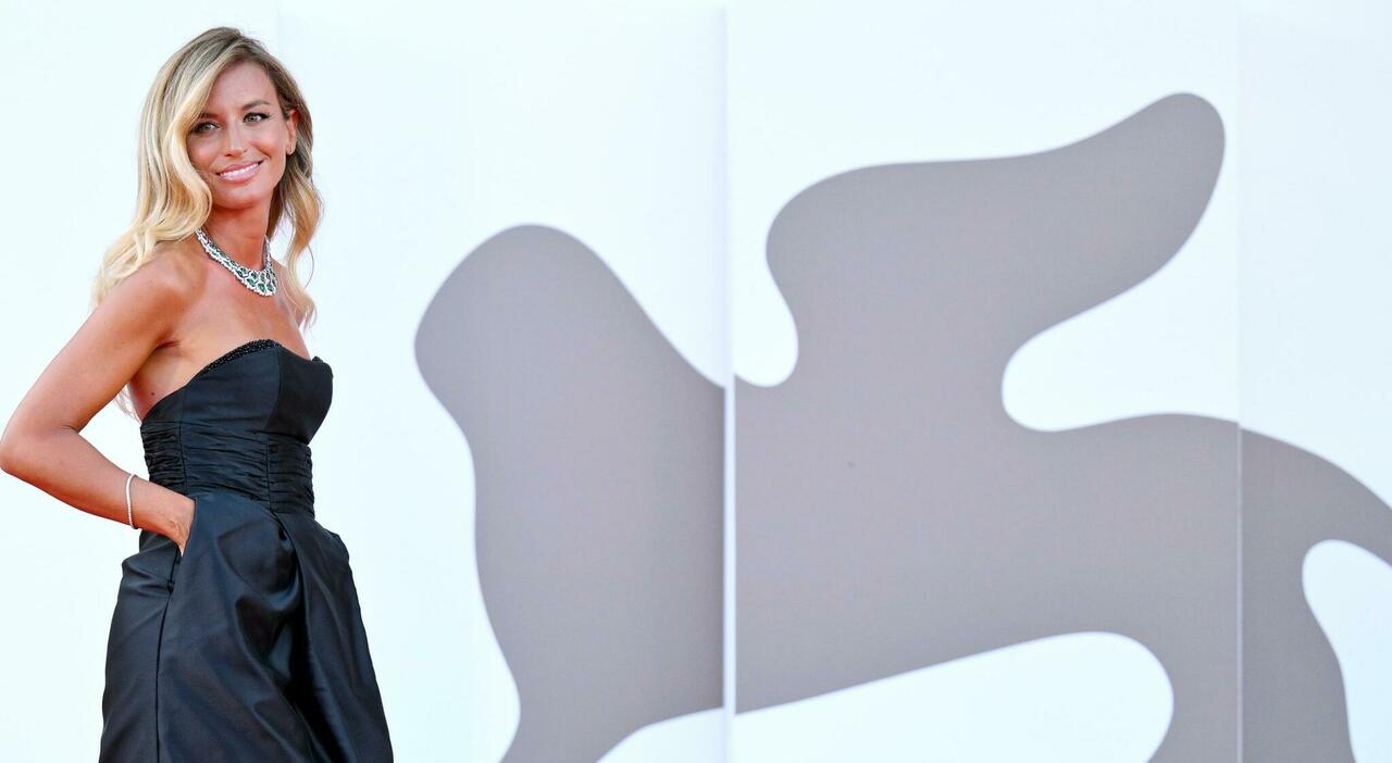 Wer ist Beatrice Venezi? Die junge und berühmte Dirigentin im Rampenlicht