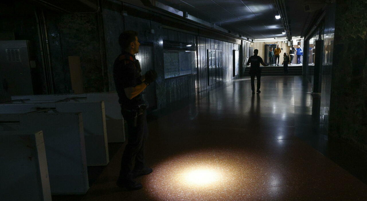 Blackout in Spagna e Portogallo, cosa è successo? Niente internet né ...