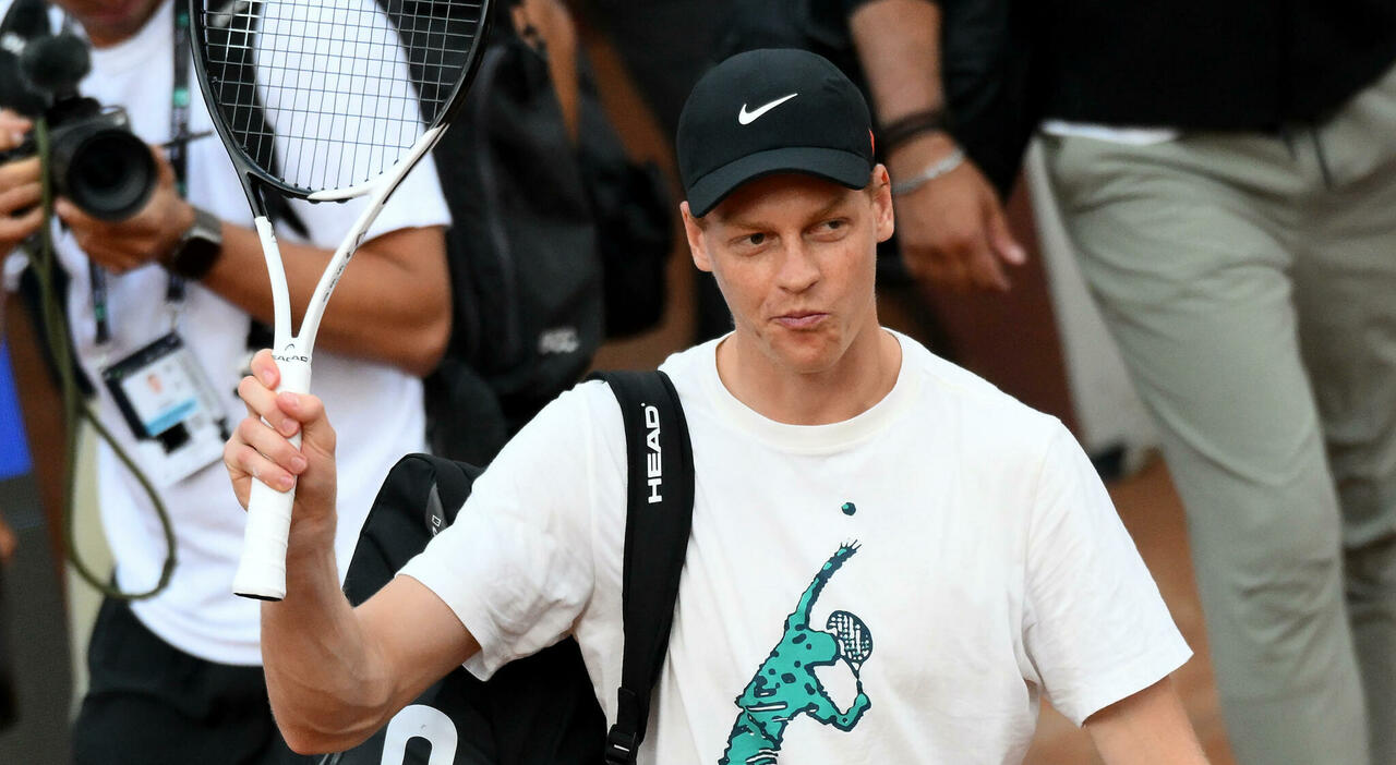 Jannik Sinner a Roma: il bagno di folla, l'esordio dopo la squalifica ...