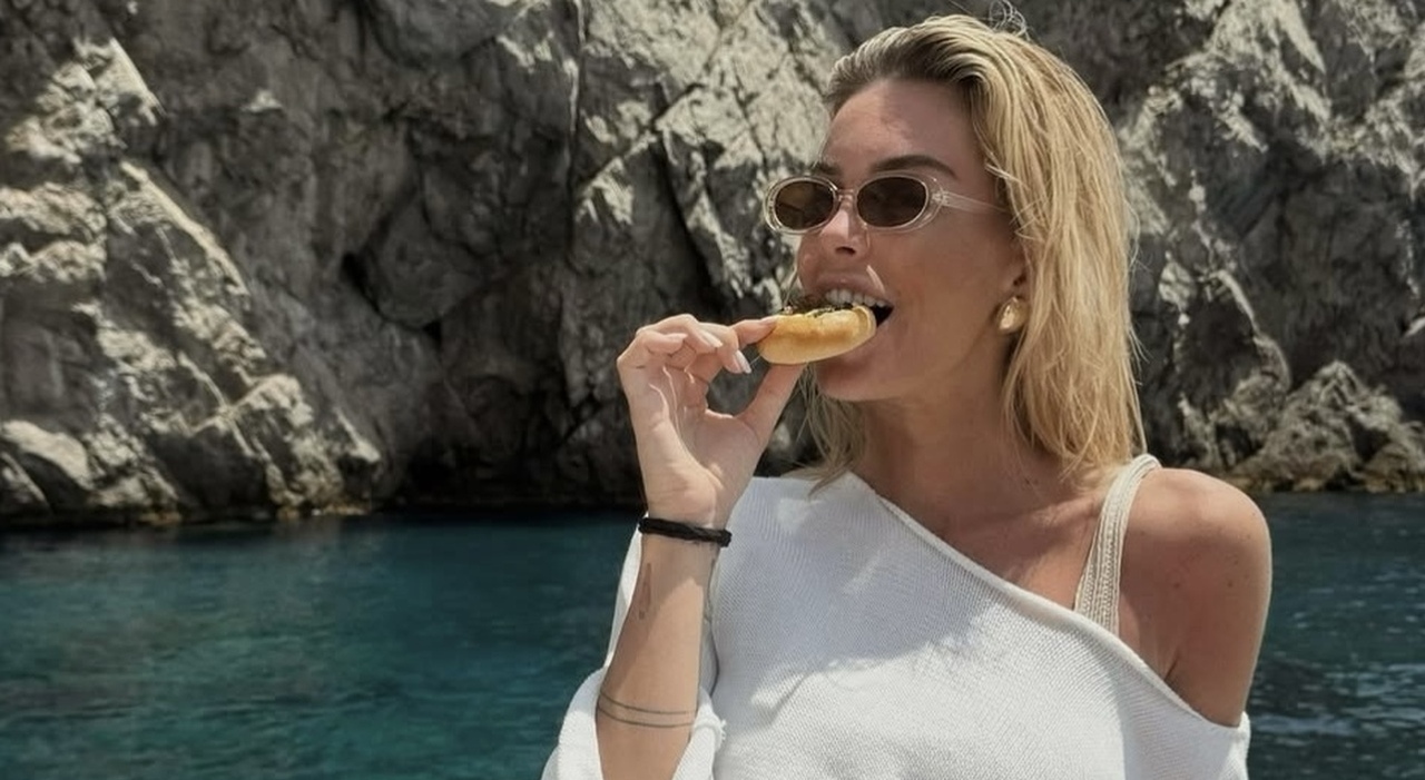 Sophie Codegoni dimentica Alessandro Basciano, la vacanza sole e relax ...