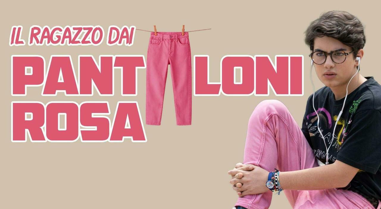 El Chico de los Pantalones Rosas en el Escenario