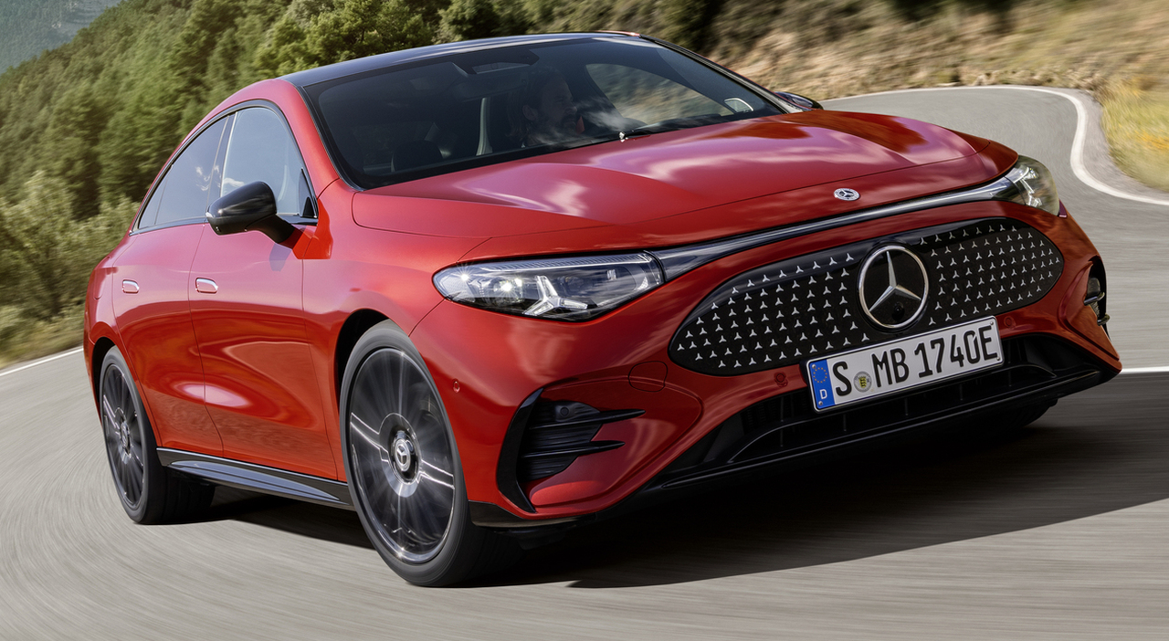 CLA, la svolta Mercedes. Nel nuovo modello debutta l'architettura MMA ...