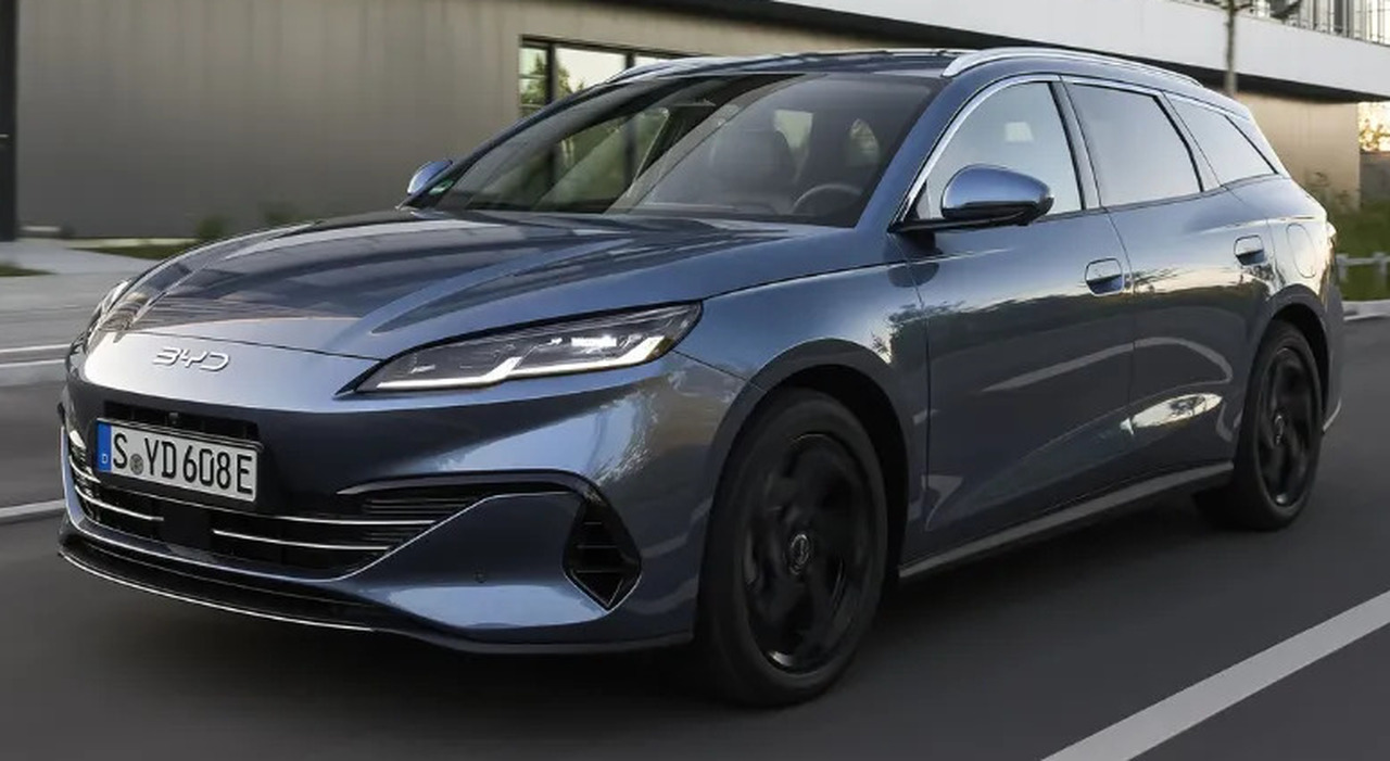 Byd vuole essere protagonista all'IAA di Monaco con la Seal 6 DM-i touring