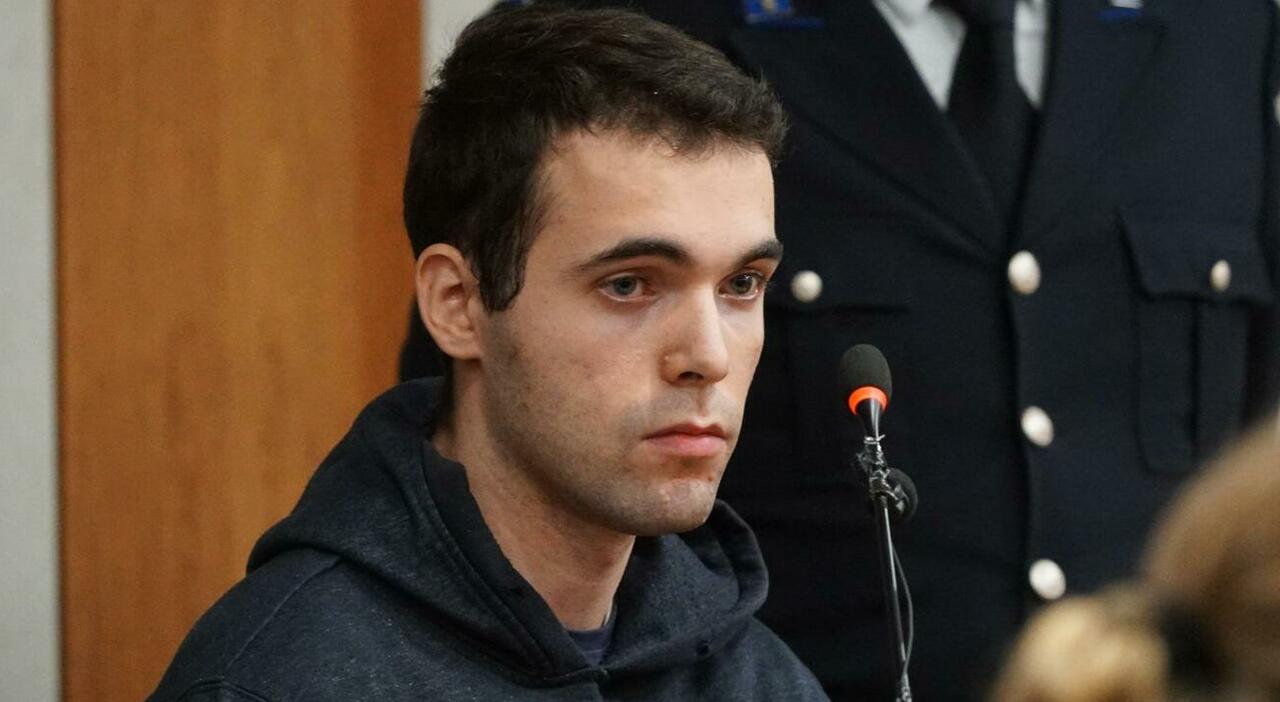 Filippo Turetta aggredito in carcere, colpito con un pugno da un ...