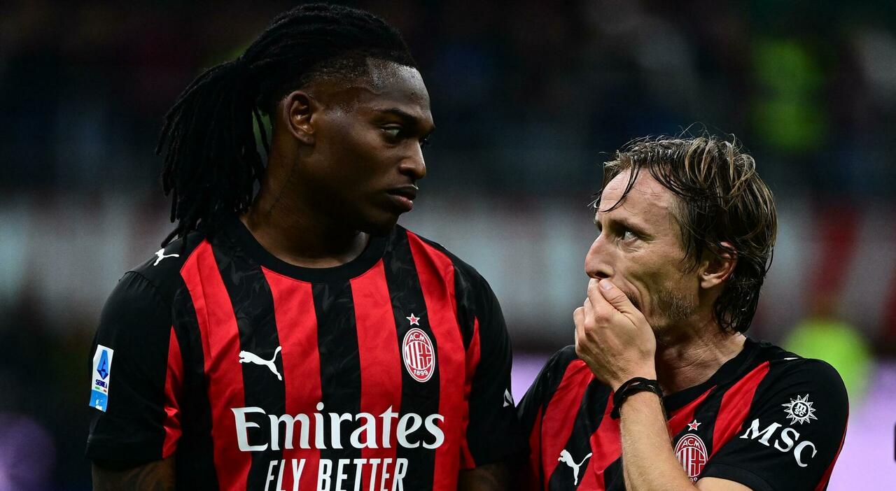 Rafael Leao's Return and Digital Connection