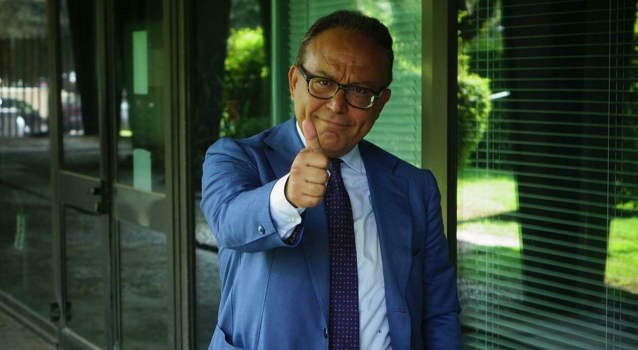 Enrico Varriale licenziato dalla Rai per «giusta causa»: il giornalista ...