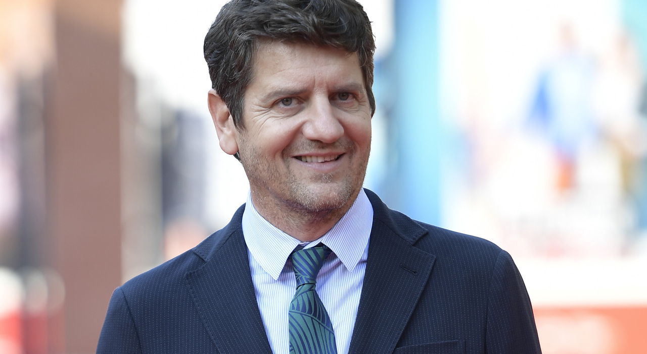 Fabio De Luigi: «A 8 anni i miei genitori mi dimenticarono a Genova ...