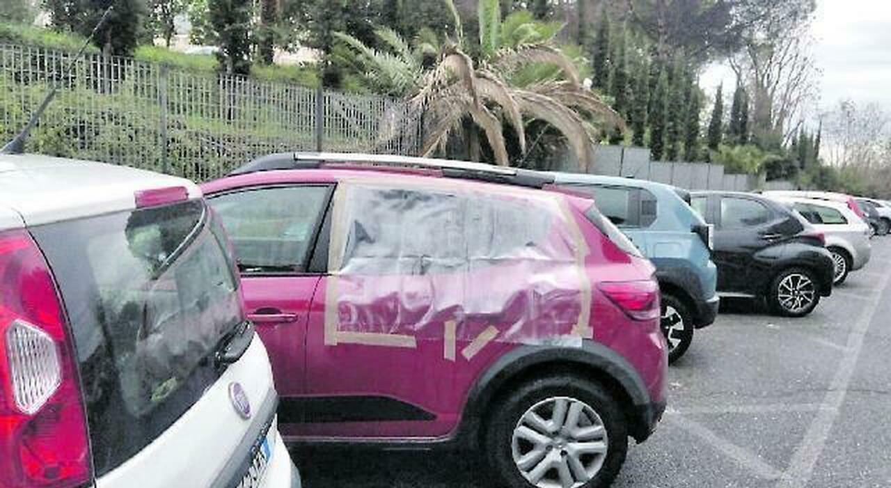 Roma, raid di vandali al Portuense: dieci auto danneggiate in una notte ...