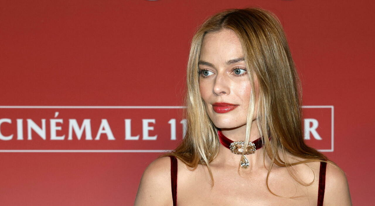 Margot Robbie : Secrets d’une silhouette éblouissante après bébé