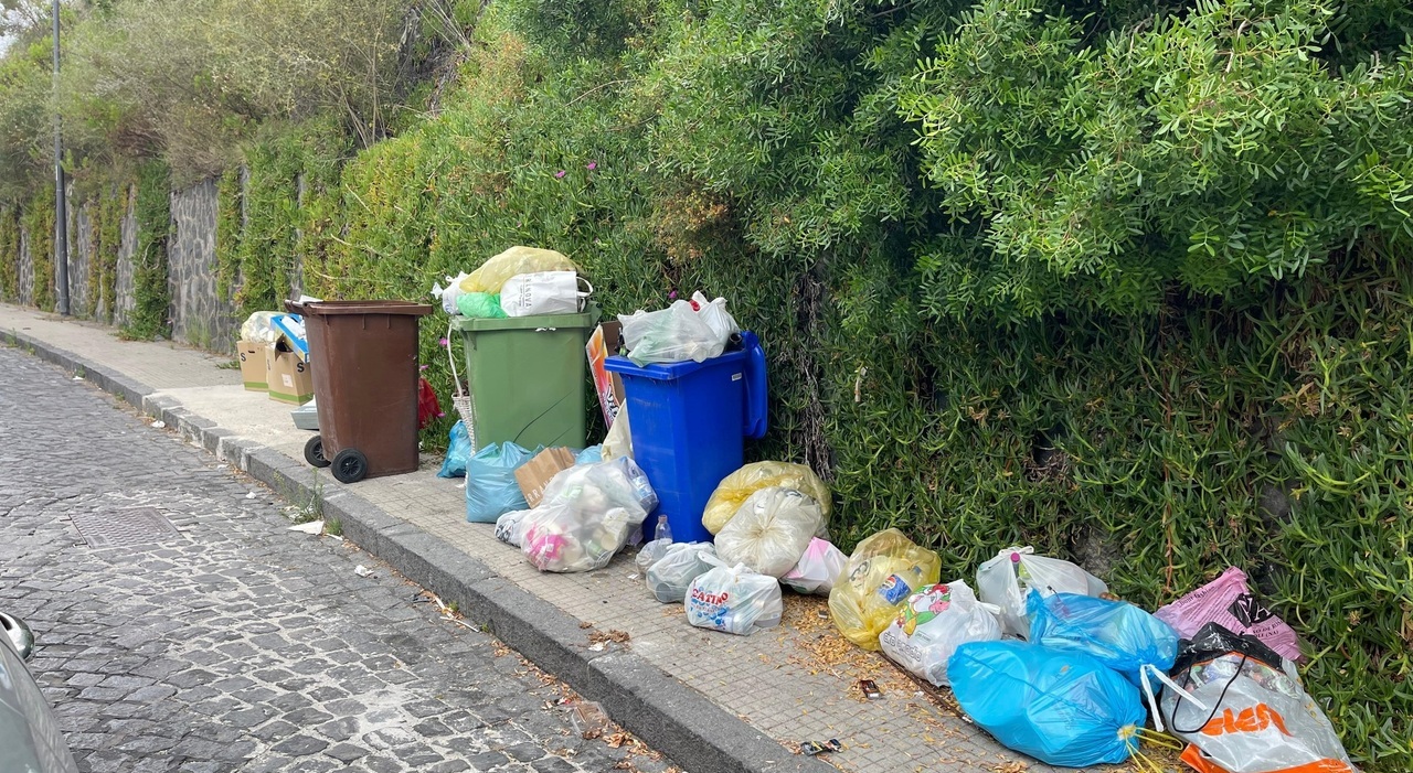 Legal Tensions and Garbage Pile-Up in Pozzuoli