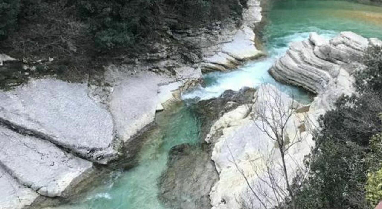Bagni al fiume, accessi da disciplinare. «La priorità è la tutela ell ...