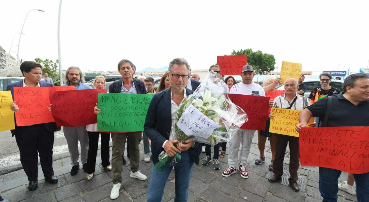 Honoring Victims of the Streets in Naples