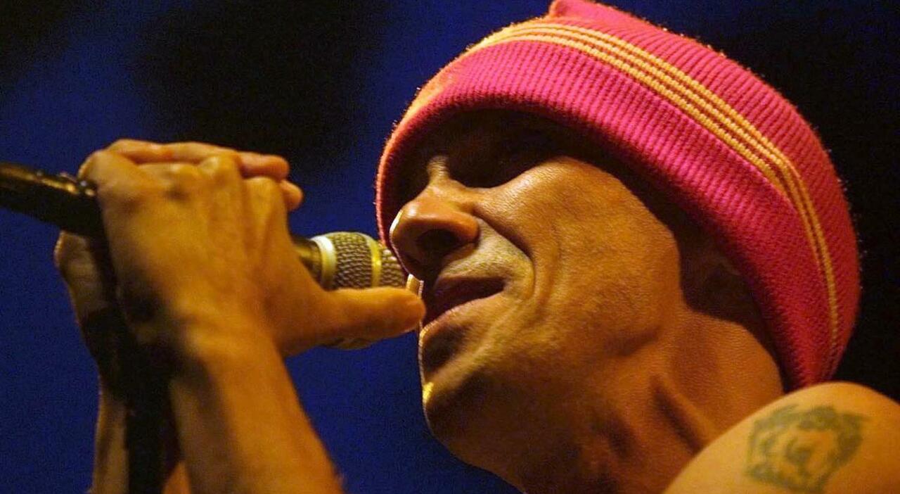 Manu Chao Returns with New Album 'Viva Tu' After 17 Years