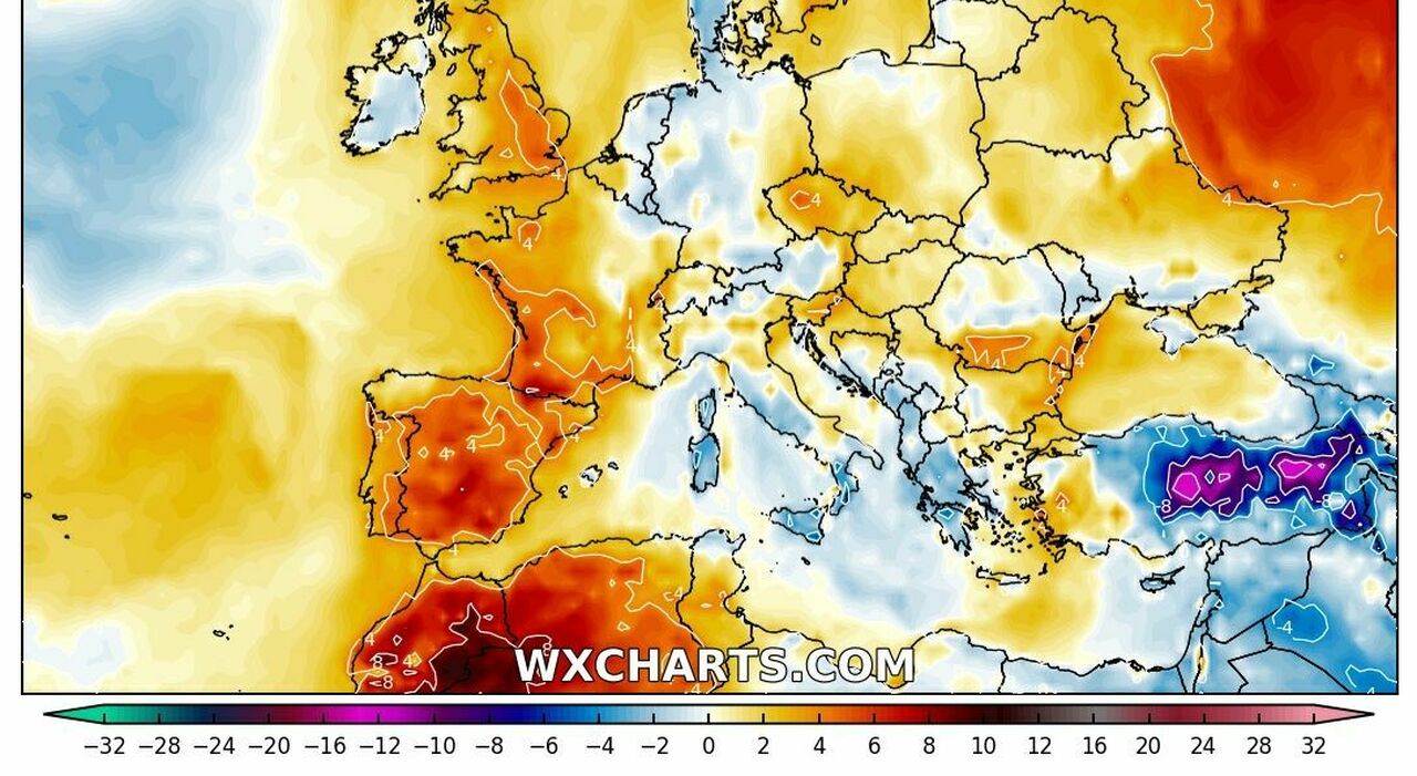 Weather Changes in Italy: Cold Front and Temperature Drop Expected