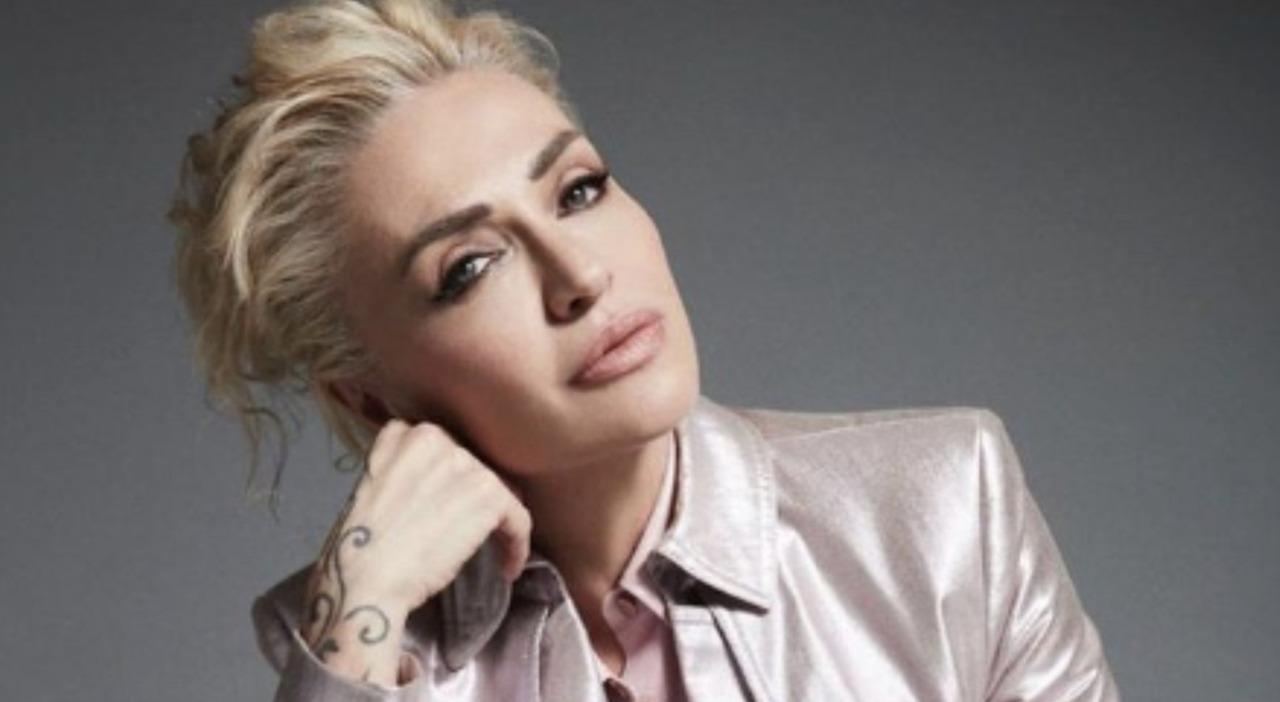 Paola Barale, la malattia alle vertebre, l'aborto, il tradimento di Raz ...