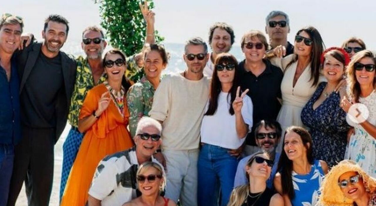 Gigi Buffon and Ilaria D'Amico Celebrate Their Wedding by the Sea