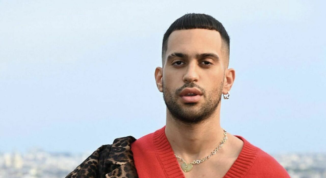 Mahmood a sorpresa canta in riva al mare: il secret show trasforma l ...