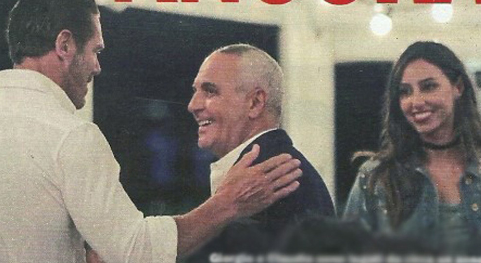 Giorgio Panariello, baci con la baby fidanzata Claudia Capellini e incontro con Mario Cipollini