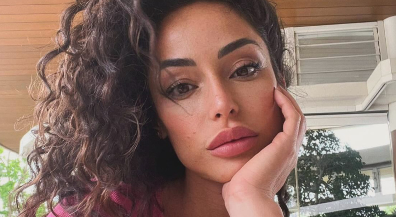 Raffaella Fico Meets Cristiano Ronaldos Family