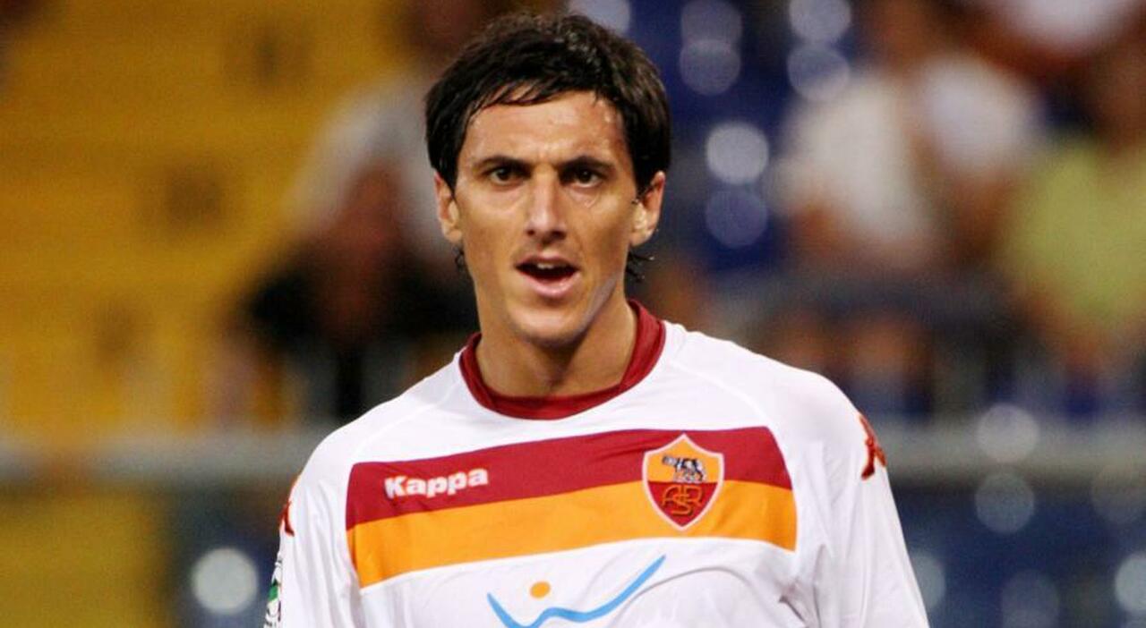 Conversations with Nicolas Burdisso