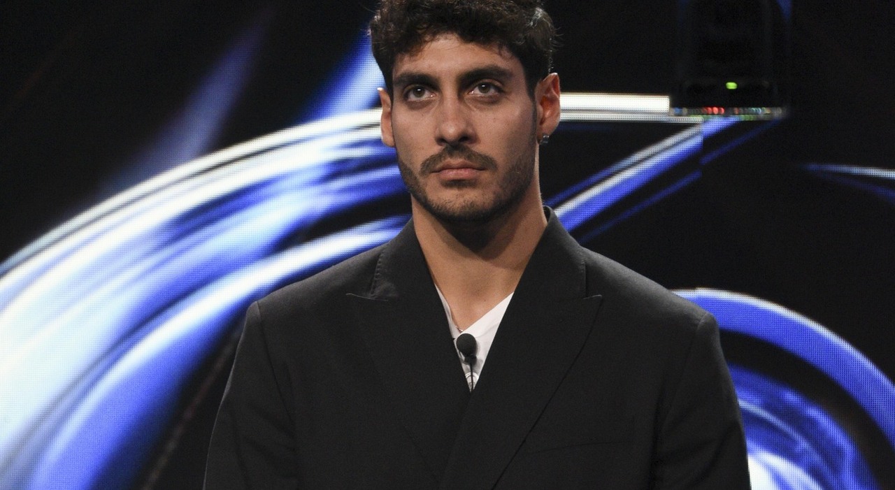 Javier Martinez, dalla cacciata a Uomini e Donne (dove corteggiava la ...