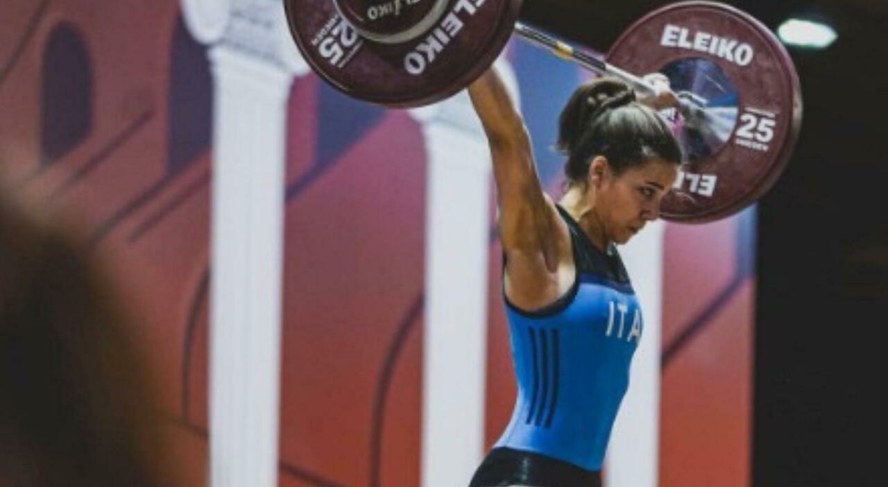 Lucrezia Magistris: Representing Italy in Women's Weightlifting at the ...