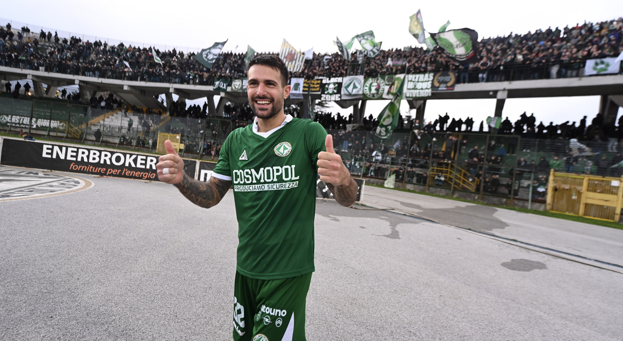 Avellino, intervista a Facundo Lescano: «Voglio la Serie B, sono pronto»