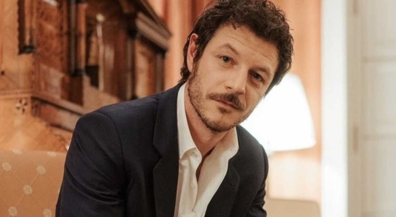 Andrea Bosca, chi è l'attore di Belcanto: dall'esordio in tv alla ...