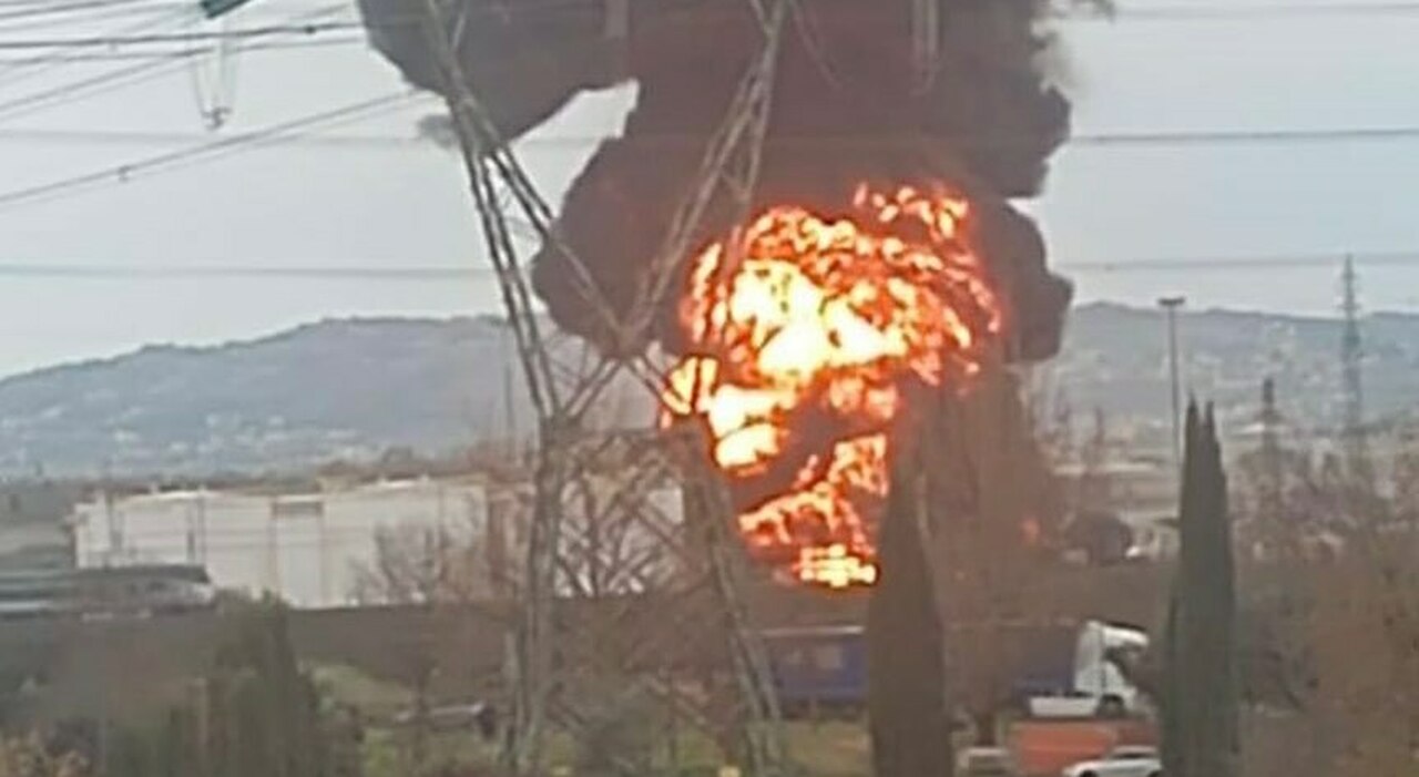 Explosion at Eni Site in Calenzano: Casualties and Emergency Response