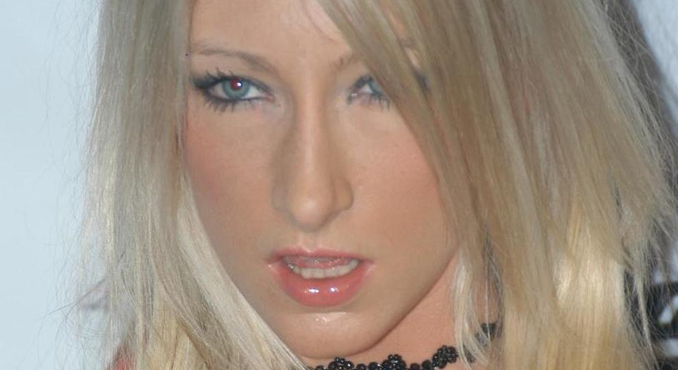 Usa, da pornostar a donna di chiesa: la nuova vita di Nadia Hilton ...