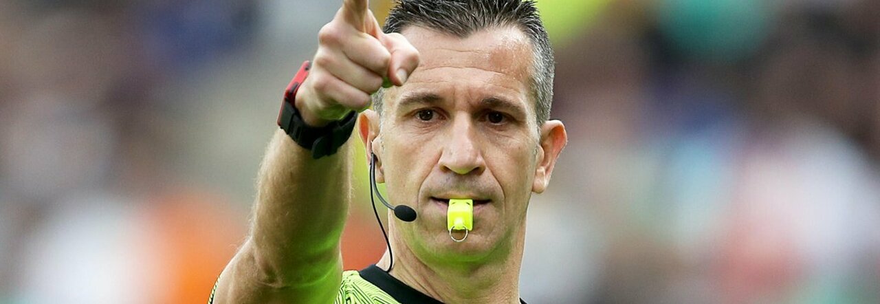 Un romano che arbitra la Roma: nel calcio è caduto un altro tabù
