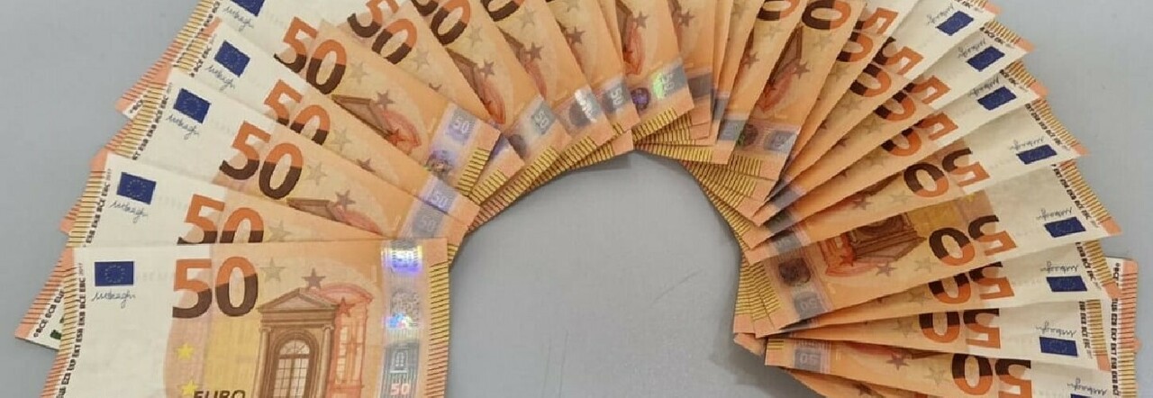 Napoli,18enne arrestato con 1.350 euro in banconote false