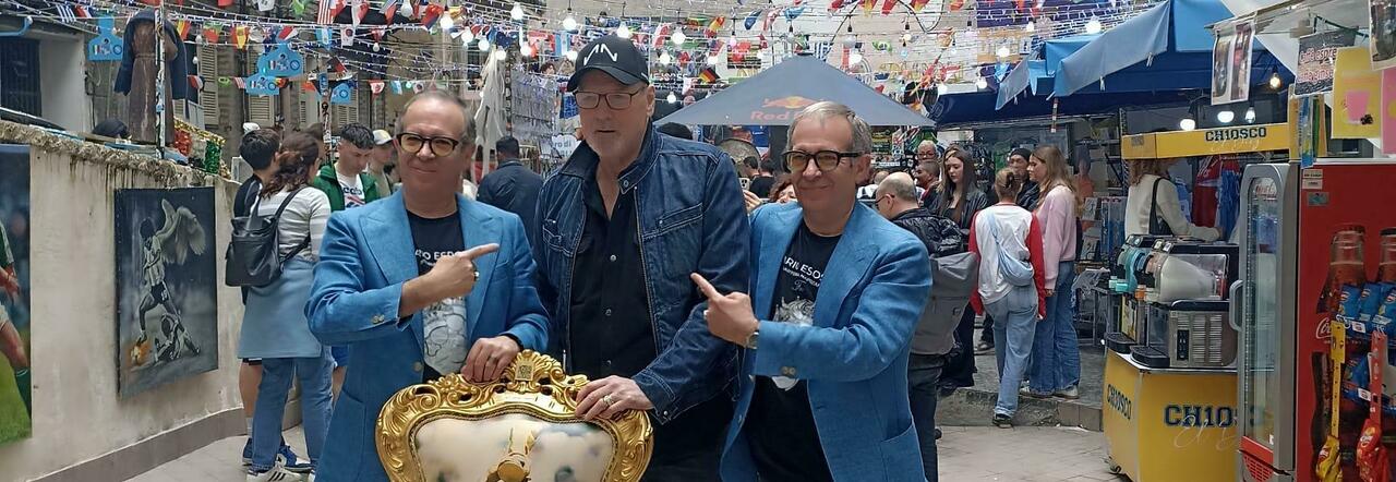 Tacconi en el Mural de Maradona