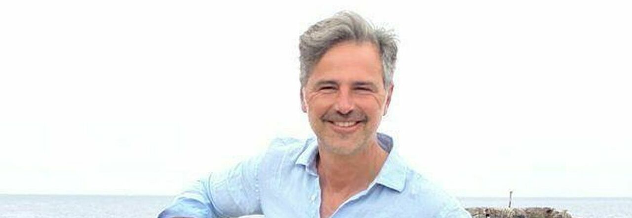 Beppe Convertini: «Dopo la morte di mio padre ho fatto mille lavori»