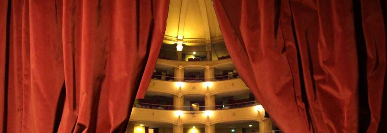 Napoli, cercasi nuovo direttore teatro Trianon Viviani