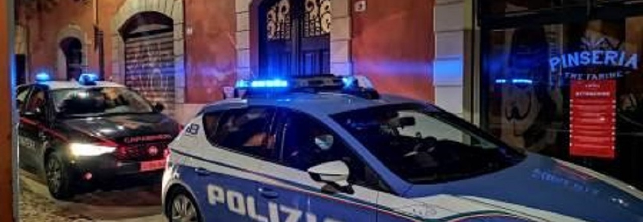 «Sono una degli Spada», e uccide il compagno con un appendiabiti: il ...